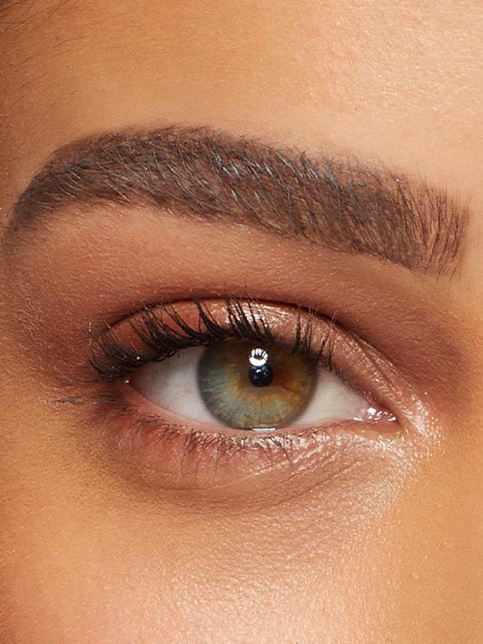 Beauty-Tutorial: Augenbrauen selber färben | Maybelline